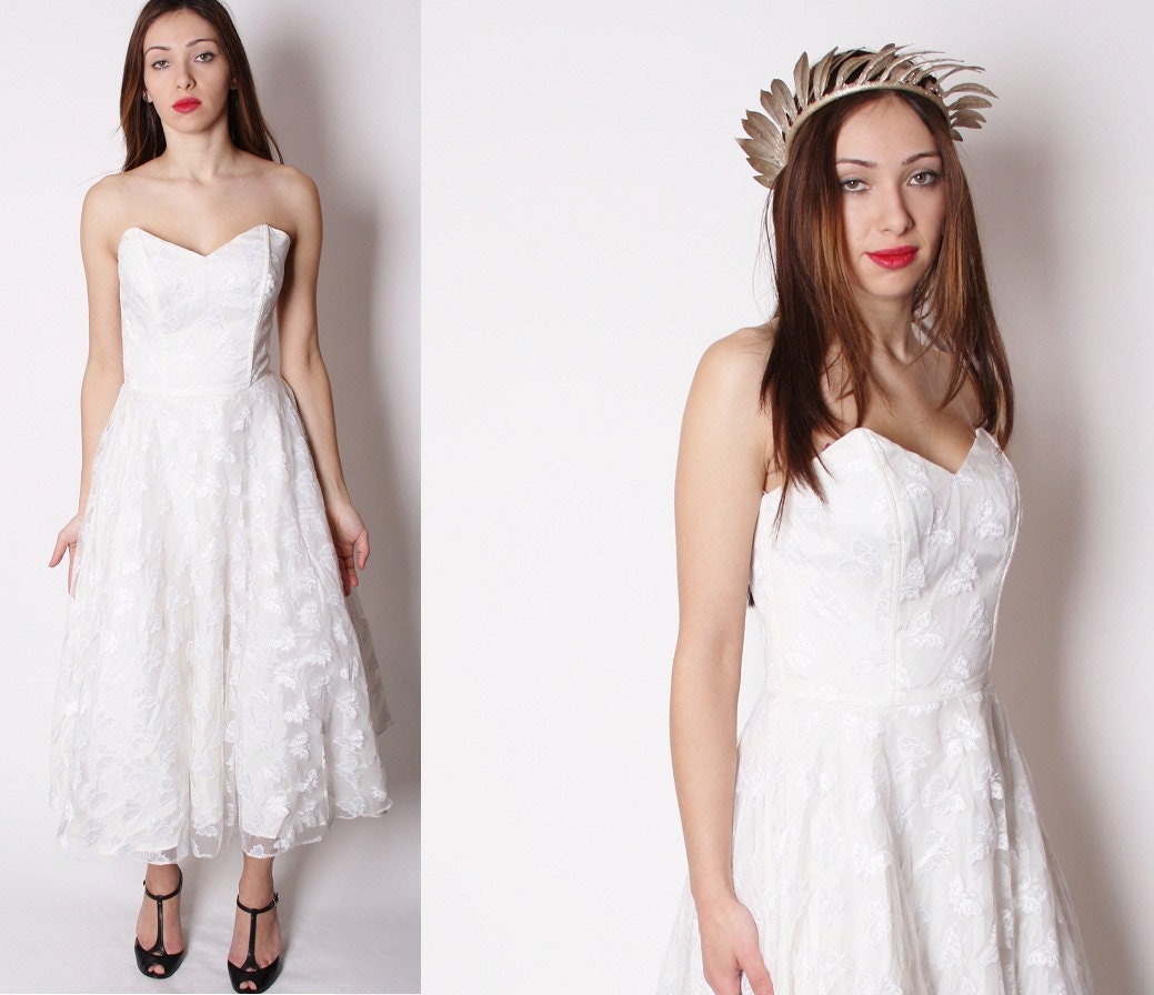Vintage White Lace Strapless Dress