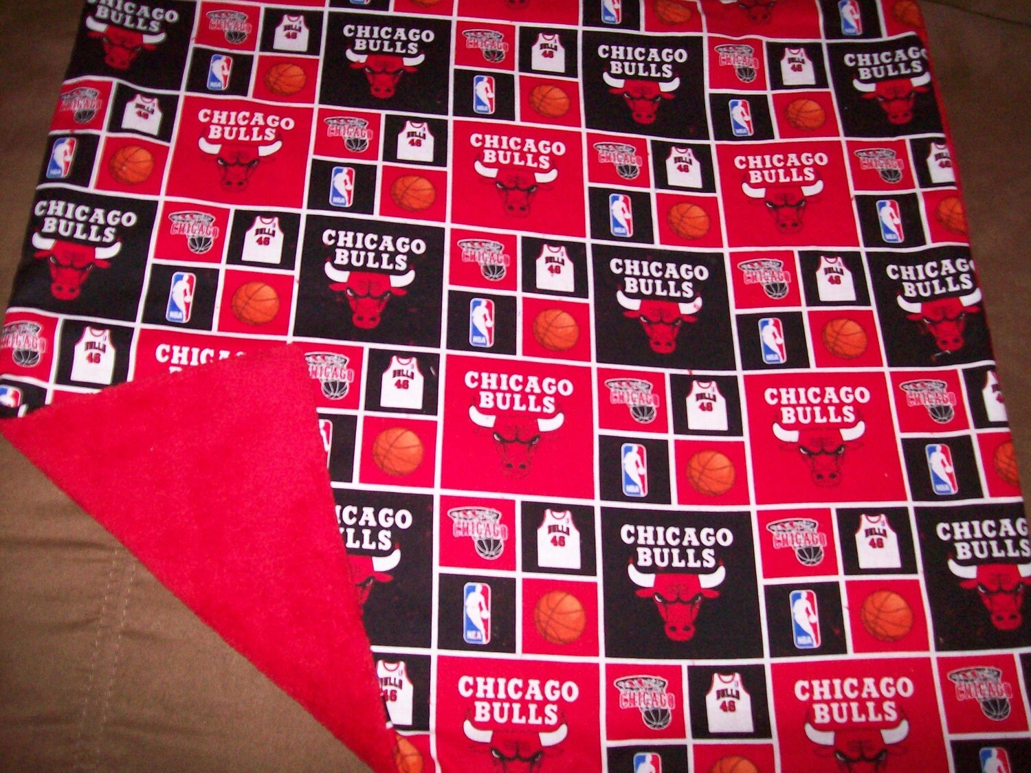 What does r/NBA think of my amazing warm blanket?! : r/nba